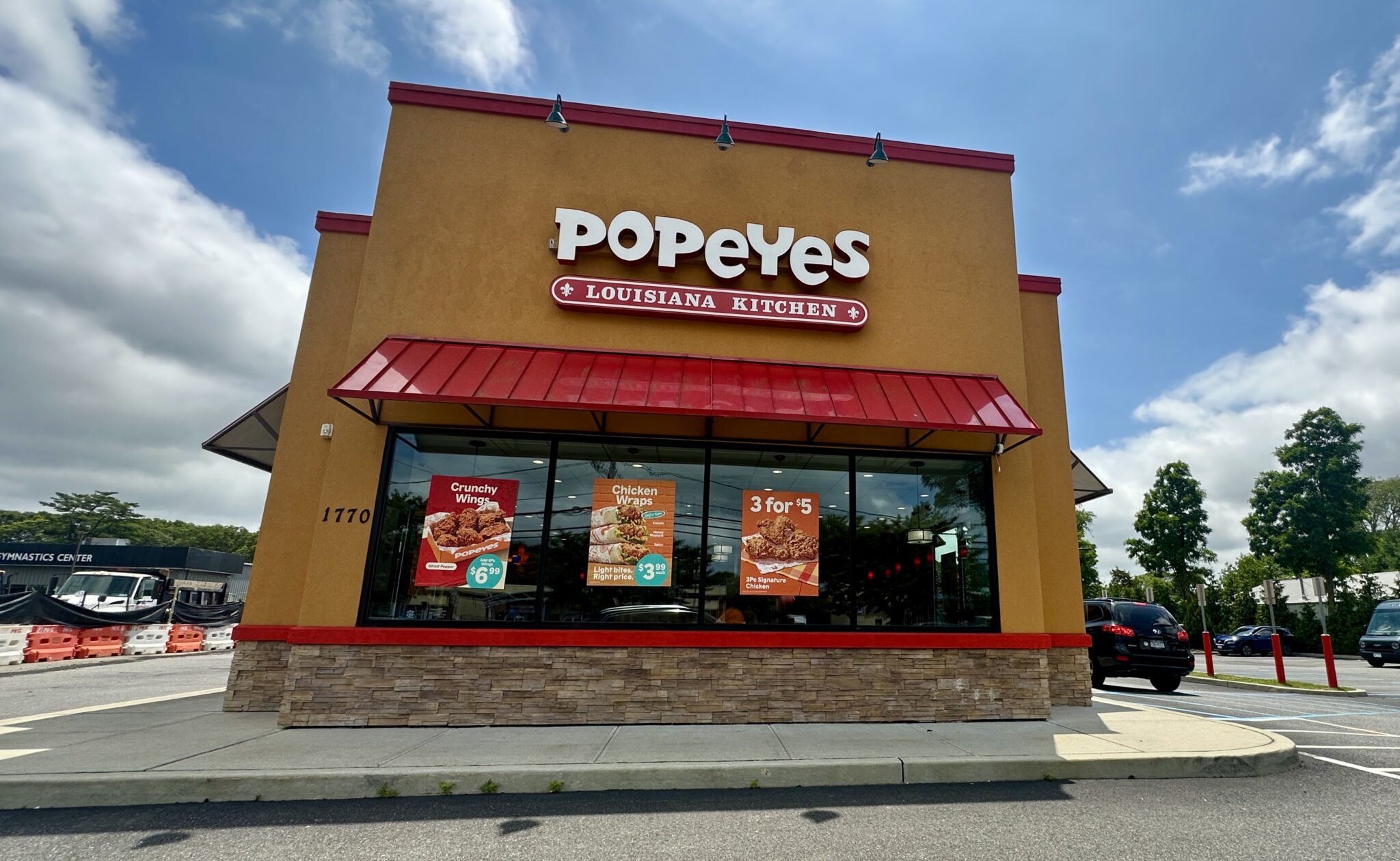 Story of Popeyes: From a Failed Chicken Stand to a Global Sensation ...